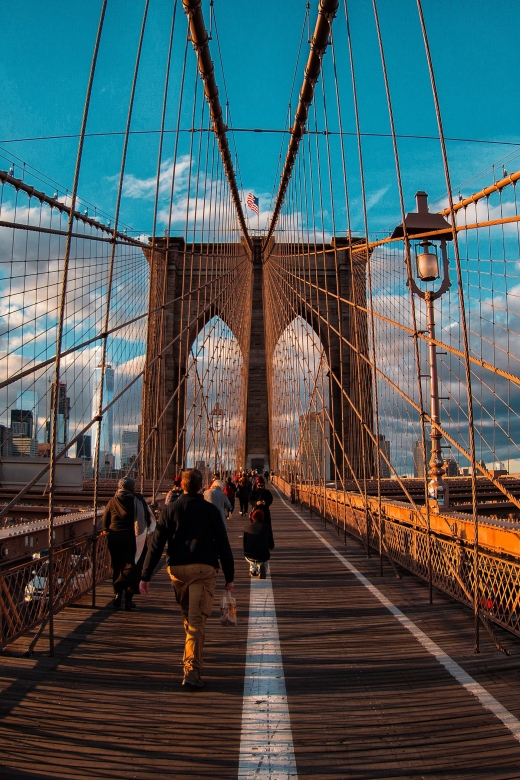 Vip Contrasts in Spanish / Contrastes Vip de Nueva York - Key Points