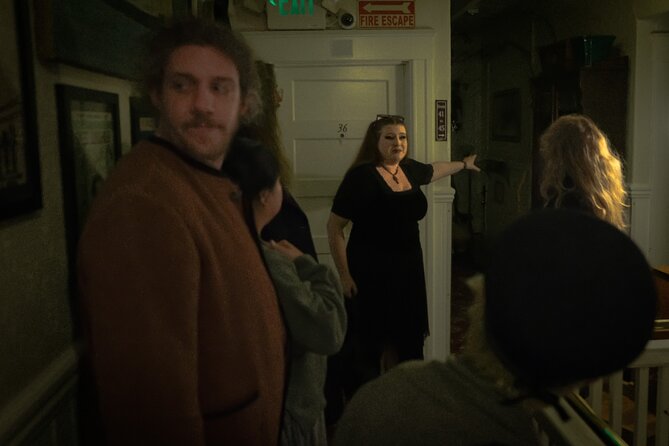 VIP Haunted Hotel Experience: Ghost Hunting plus Cocktail - Key Points