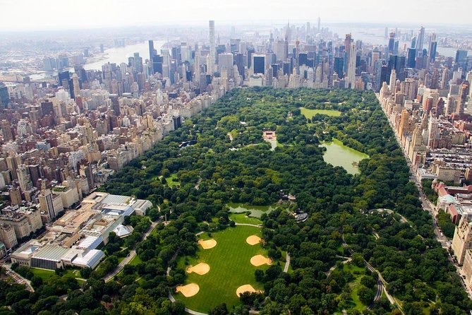 Visit Central Park Zoo & 3h Manhattan Walking Tour - Discovering New York with the Central Park Zoo & Manhattan Walking Tour