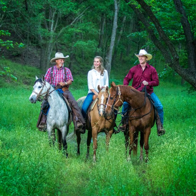 Waco: Horseback Riding Tour with Cowboy Guide - Scenic Views and Authentic Stories