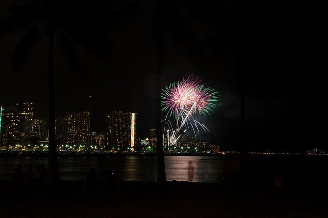 Waikiki Fireworks Dinner Cruise: Sail & Sparkle on Friday Nights - What to Expect at Each Stop