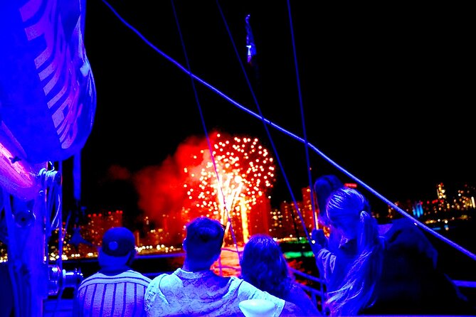 Waikiki Friday Firework Catamaran Tour - Practical Details and Tips