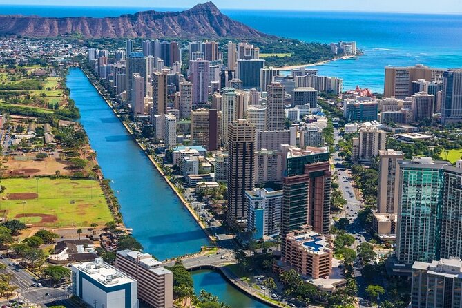 Waikiki Gondola Cruise Family Friendly & Small Group fun - What to Expect from the Waikiki Gondola Cruise