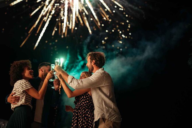 Waikiki New Years Eve Boat Cruise - Who Will Love This Experience?