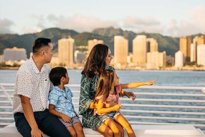 Waikiki Sunset Cocktail Cruise aboard the Majestic by Atlantis - Pros and Cons Based on Reviews