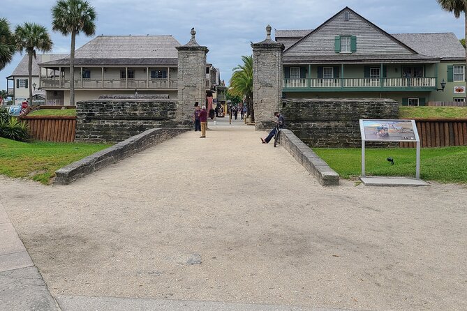 Walking History Tour of St. Augustine's Historic District - Who Should Book This Tour?