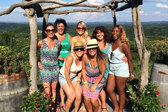 Walkway Over the Hudson & Winery Tour w/ Private Transport - Exploring the Hudson Valley Wineries: Old-World Charm and New-World Wines