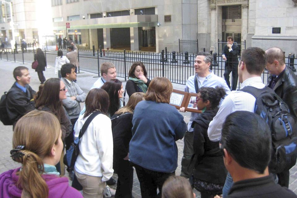 Wall Street Insider Tour with a Finance Professional - A Closer Look at the Wall Street Insider Tour