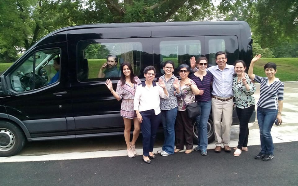 Washington DC: Dulles International IAD - Airport Transfer - Who Is This Transfer Best For?