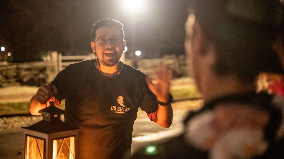Washington DC: Ghosts Boos and Booze Haunted Pub Crawl - The Sum Up