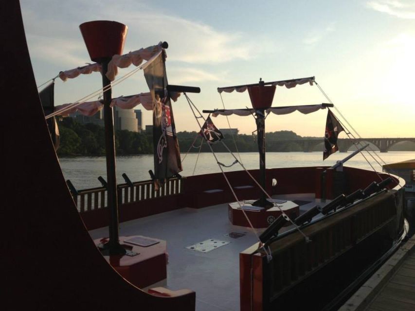 Washington DC: Pirate Ship Cruise with Open Bar - FAQ