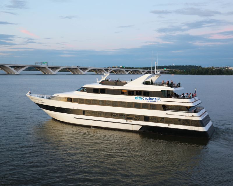 Washington DC: Thanksgiving Buffet Lunch River Cruise - Who Should Consider This Experience?