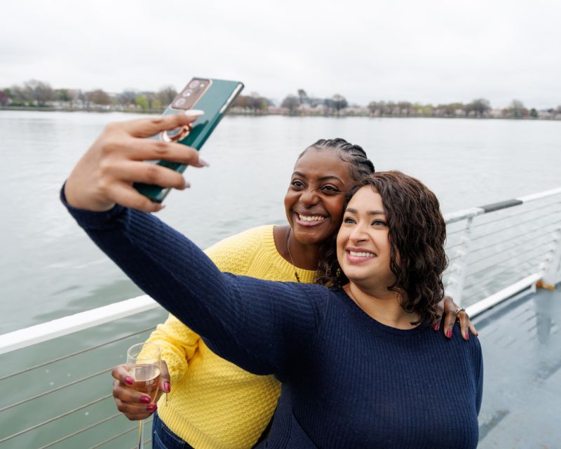 Washington DC: Thanksgiving Buffet Lunch River Cruise - Frequently Asked Questions (FAQs)