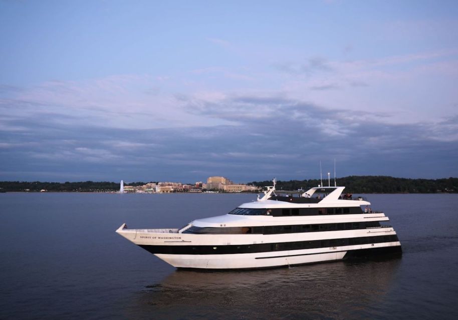 Washington, DC: Thanksgiving Day Lunch Cruise - FAQ