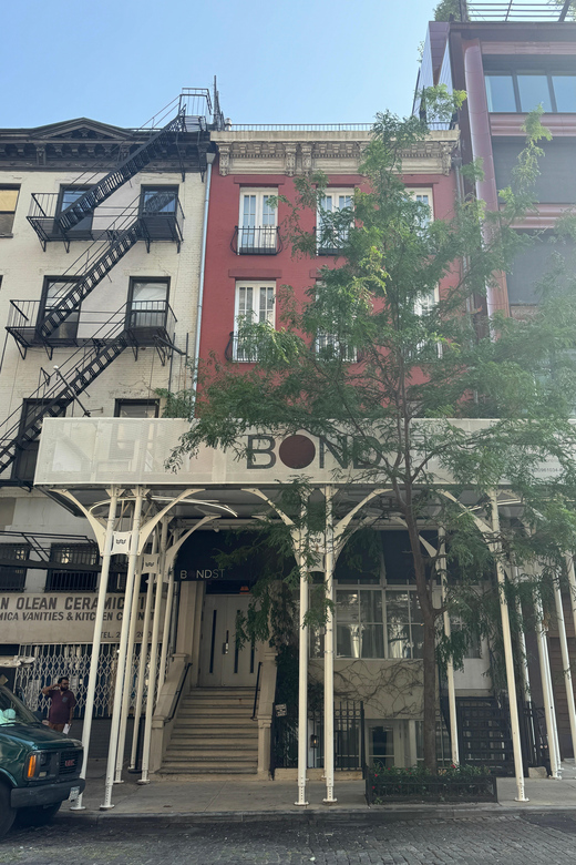 Welcome to New York: A Tour of Taylor Swift Hotspots - Making the Most of Your Tour