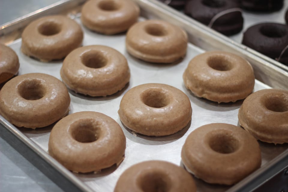 West LA Donut Adventure and Walking Food Tour with Tastings - What’s Included and What’s Not