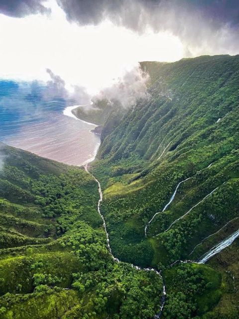 West Maui and Molokai Special 45-Minute Helicopter Tour - The Practical Side: What to Know Before You Book