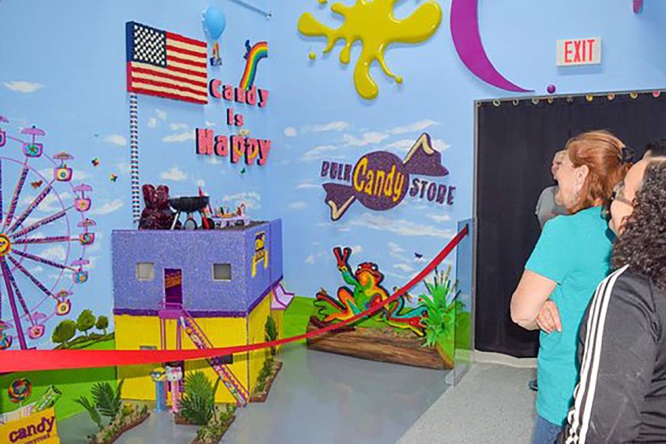 West Palm Beach: 45-Minute Candy Evolution Tour with Guide - Why This Tour Works