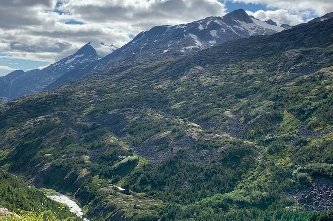 White Pass Deluxe Tour from Skagway - Vehicle and Comfort