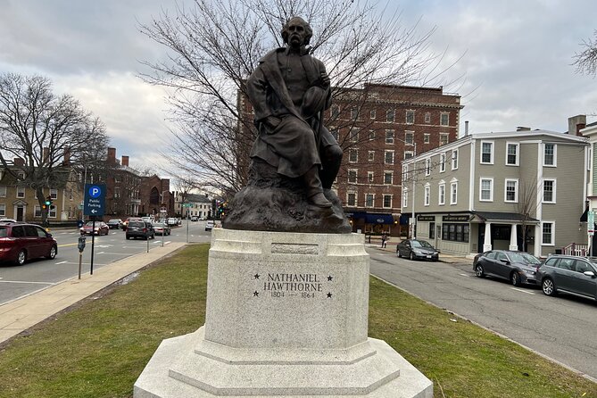 Wicked Awesome Tours: Witch Trial History and Salem Haunts! - FAQ  
