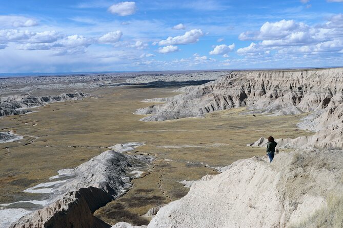 Wildlife Biologists Field Expedition: The Badlands Uncovered - FAQ
