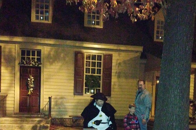 Williamsburg Ghosts, Witches and Pirates Tour - How is the tour structured?