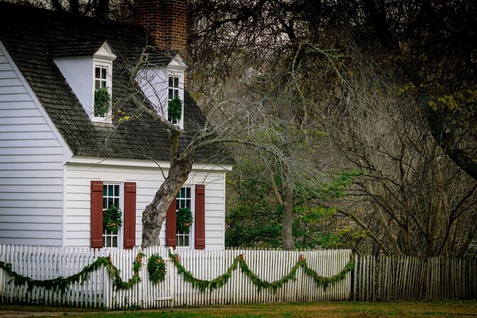 Williamsburgs Winter Wonderland: A Historic Holiday Stroll - FAQs