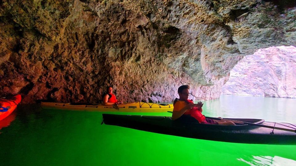 Willow Beach: 5 Coves & 2 Caves Emerald Cave Kayaking Tour - Key Points