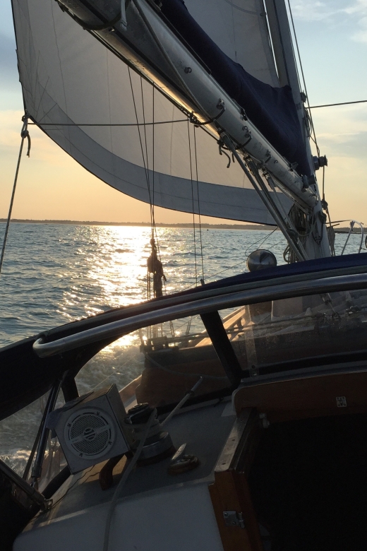Wilmington: Wrightsville Beach Private Sailboat Cruise - FAQs