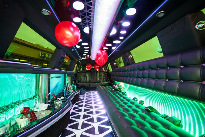WinStar Casino Private Luxury Limousine from Dallas - Key Points