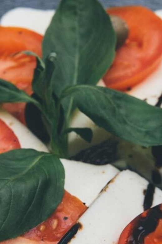 Winter Haven: Happy Hour Pub Crawl with Food Tastings - Key Points