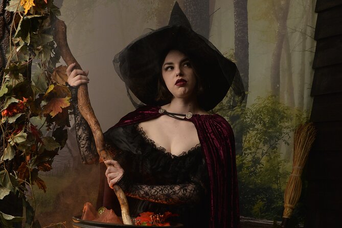 Witch Costume Photo Shoot - Olde Salem Village theatrical set - Key Points