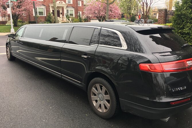 Woodbury Common Premium Outlet Shopping Private Day Trip by Limousine from NYC - Who Would Love This Experience?