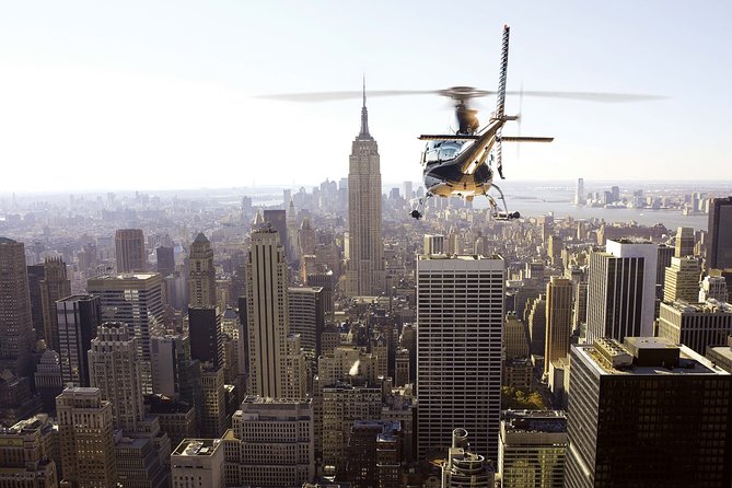 Woodbury Common Shopping Tour from NYC by Helicopter - The Allure of a Helicopter Ride from Manhattan