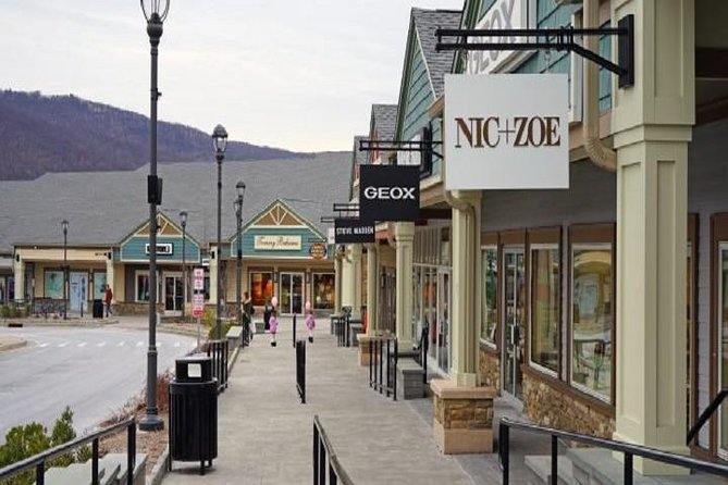 Woodbury Commons Shopping in NEW MKT Limousine - FAQ