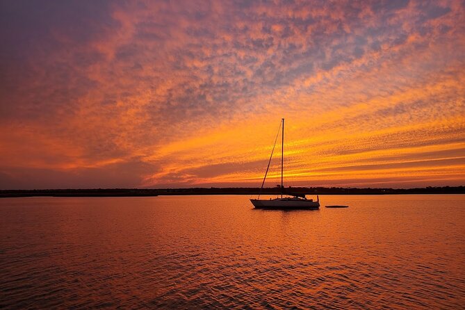 Wrightsville Beach Sunset Cocktail Sail - An In-Depth Look at the Wrightsville Beach Sunset Cocktail Sail
