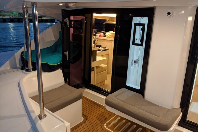Yacht Charter Rental in Long Beach 58 Leopard Power Sail - Frequently Asked Questions