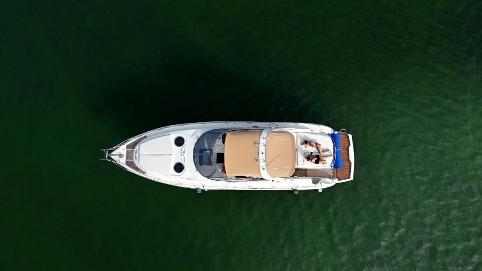 Yacht in Miami for Up to 12 People - Who Is This Tour Best For?