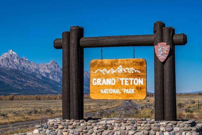 Yellowstone Grand Teton & Jackson Hole 5-day Fully Guided Tour - Transportation and Logistics: What to Expect