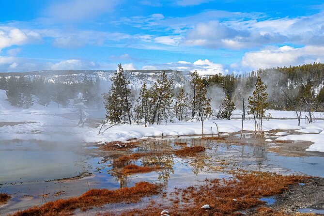 Yellowstone, Grand Teton & Utah Mighty 5 Winter Tour: Small Group 9-Day Tour - Day 8: Slot Canyons and Aerial Views