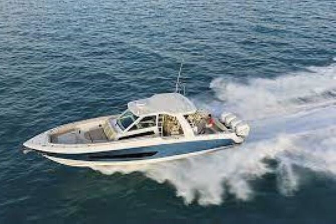 2-Hour Maalaea Luxury Powerboat Sunset Cruise for up to 6 Guests - Who Will Love This Tour?