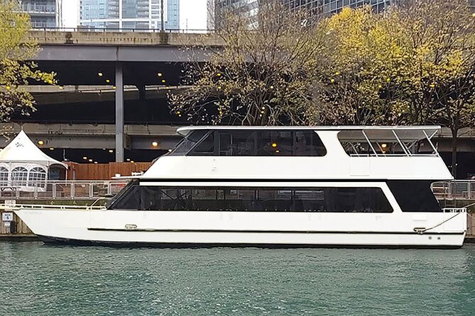 Chicago Skyline Tiki Chic Party Cruise on Lake Michigan - Who Will Love This Cruise?
