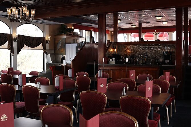 Dining Cruise Experiences on St Johns River from Sanford Florida - An In-Depth Look at the Dining Cruise on St. Johns River