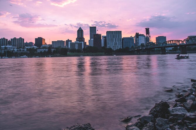 Eastbank Esplanade Sunset or Night Photography Walk - Key Points