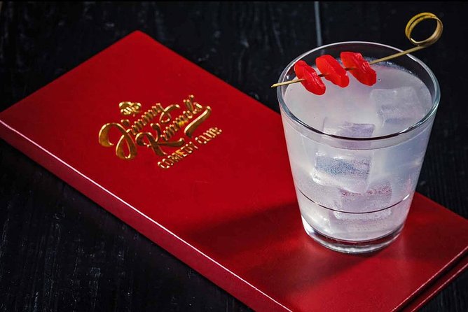 Jimmy Kimmel's Comedy Club at the LINQ Promenade in Las Vegas - The Venue: A Classic Vegas Comedy Atmosphere