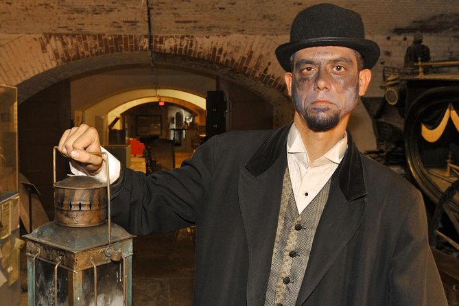 Key West Ghosts and Gravestones Trolley Tour - Key Points