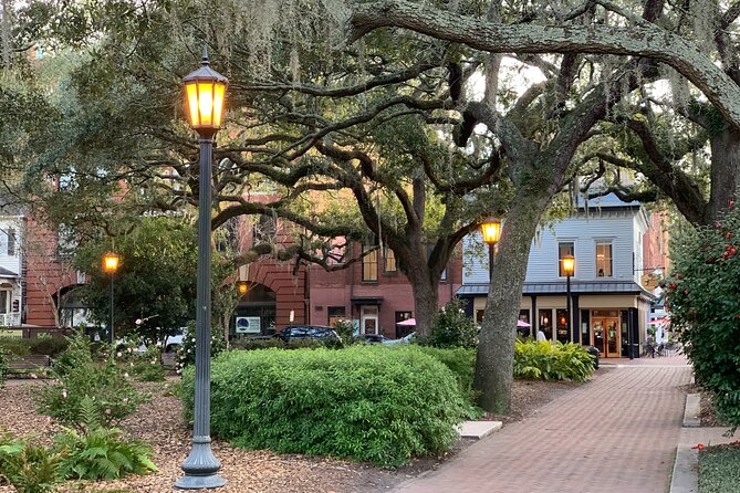 Self-Guided 'Old Squares of Savannah' Solo Walking Tour - What We Like About the Tour