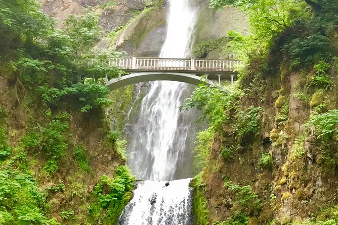 Small Group: Columbia River Gorge Waterfalls Tour from Portland - An In-Depth Look at the Columbia River Gorge Waterfalls Tour