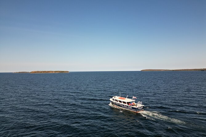 Strawberry Islands Scenic Boat Tour and Historic Cottage Row - Why You Should Consider This Tour